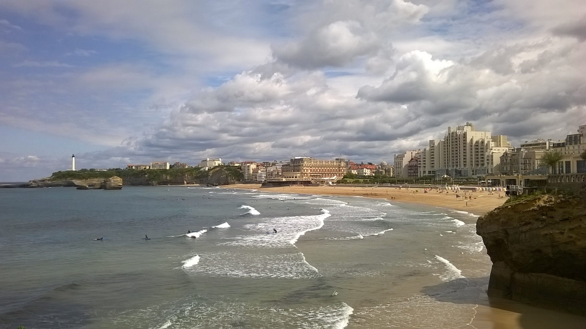 Surfen in Biarritz: Top 10 Surfspots & Surfcamps!